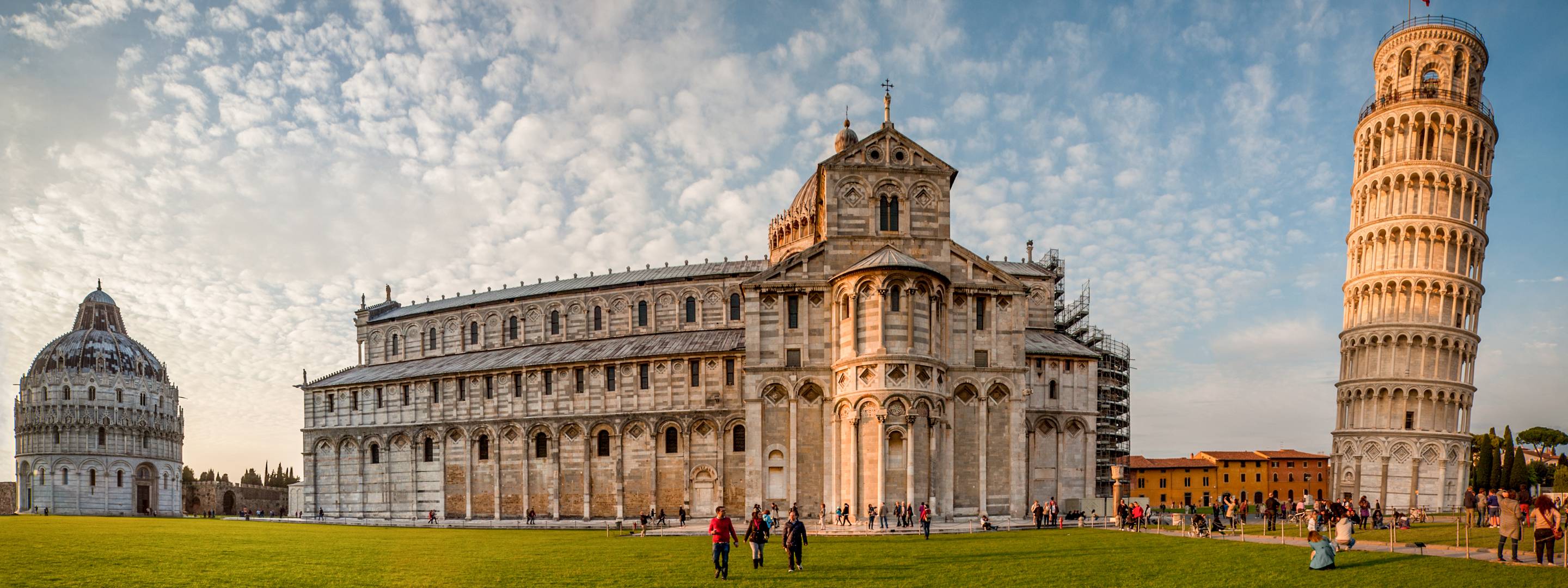 Expat Explore Travel—The Best of Europe - TourRadar