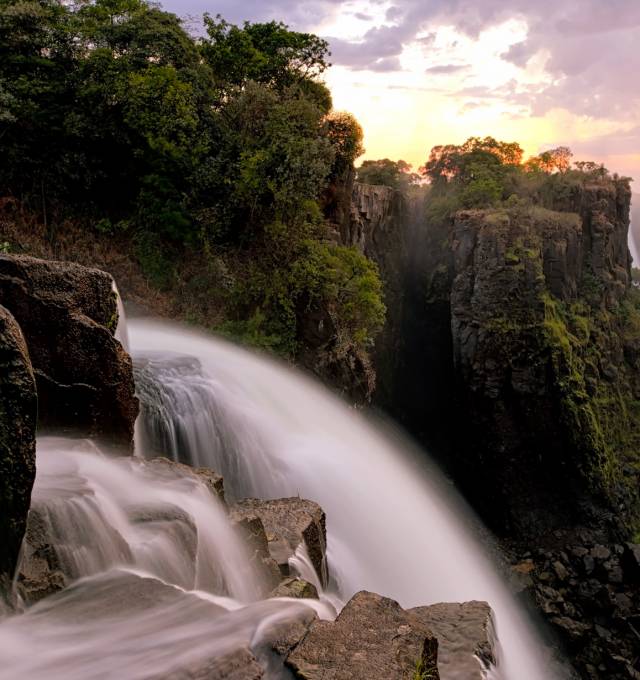 Victoria Falls: Location & How to get there - TourRadar