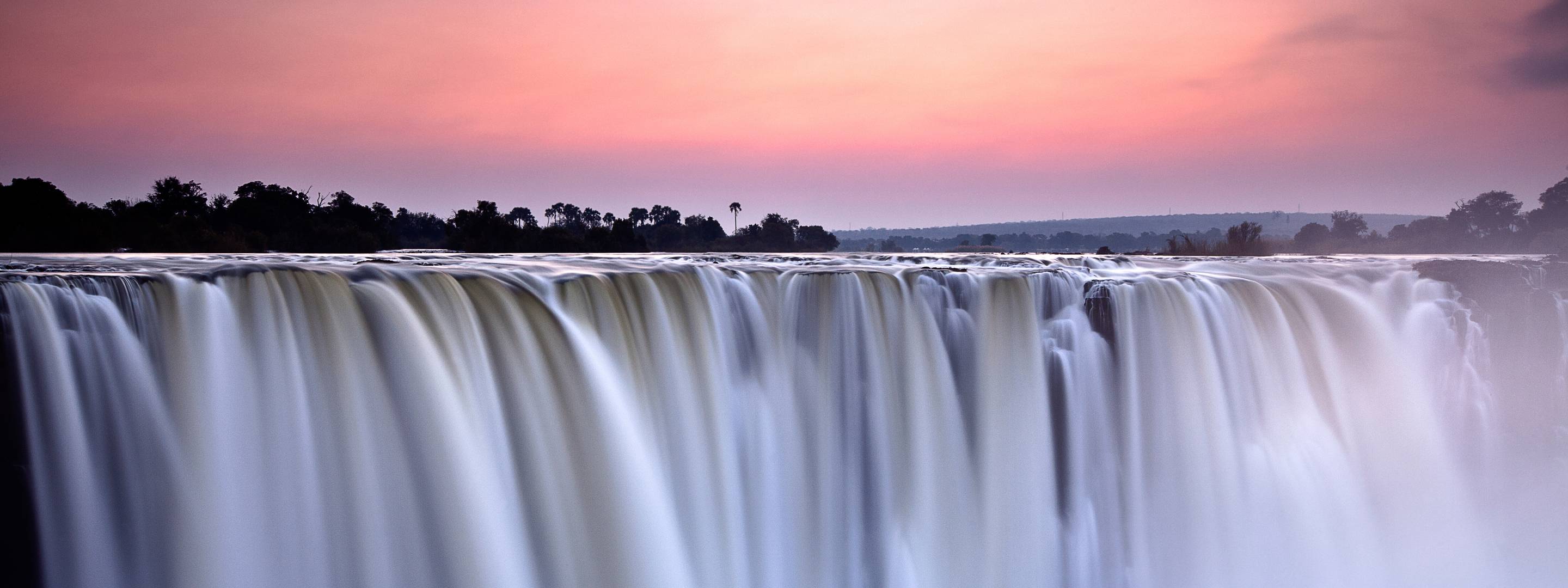 Victoria Falls Guide: 10 Facts Not to Miss Before Visiting - TourRadar