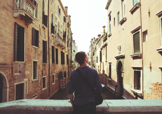 Self-Guided Tours: 6 Things You Need To Know - TourRadar