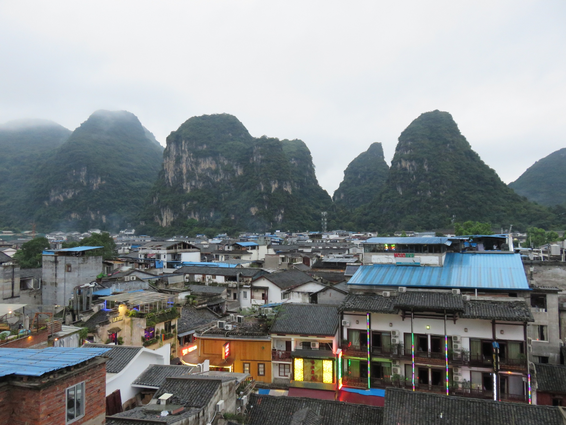 Shanghai Loop: Shanghai, Beijing, Xi'an Chengdu & Beyond by The Dragon ...