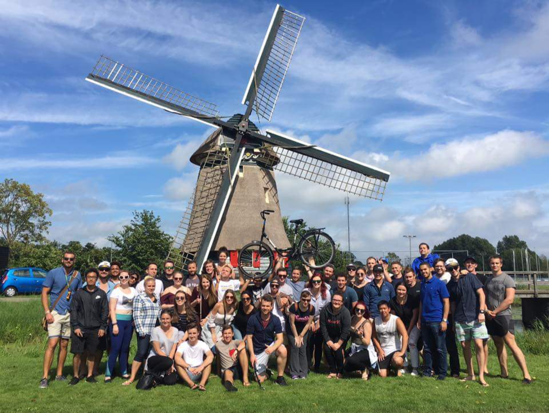 European Highlights (Start Paris, Classic) by Contiki with 138 Tour ...