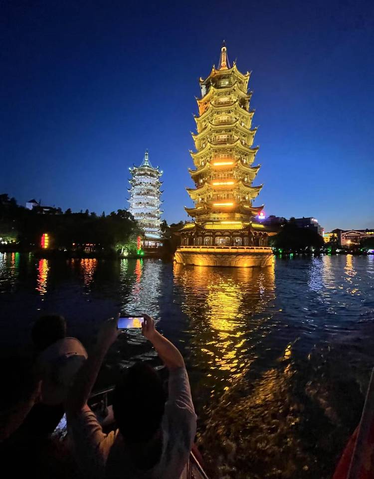10 Best Fully Guided Tours in China 2026/2027 - TourRadar