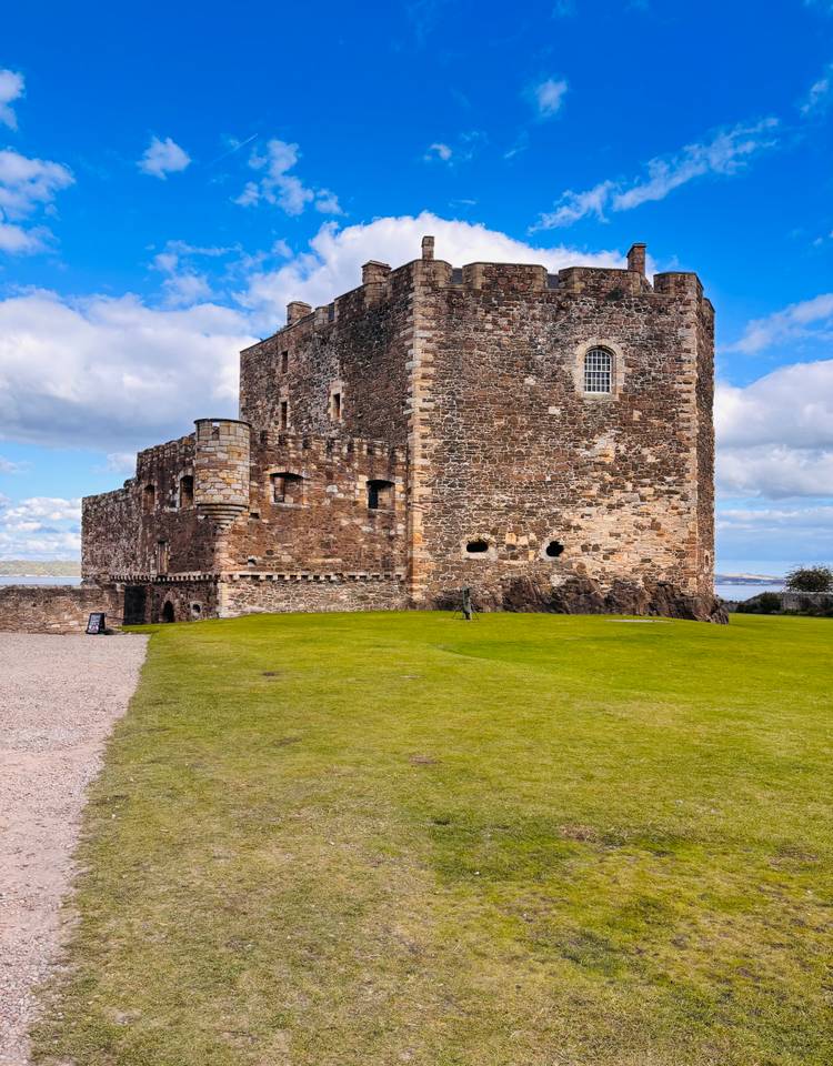 10 Best Coach / Bus Tours in Scotland 2026/2027 - TourRadar
