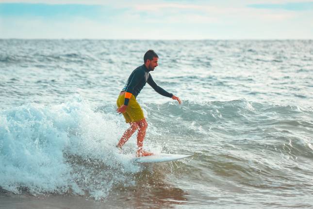 10 Amazing Surfing Tours & Trips 2021/2022 - TourRadar