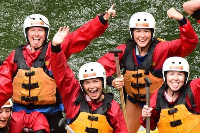 Delve Deep: New Zealand South Island by Topdeck (Code: TGKCC) - TourRadar