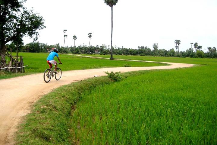 10 Best Bicycle Tours in Asia 2025/2026 - TourRadar