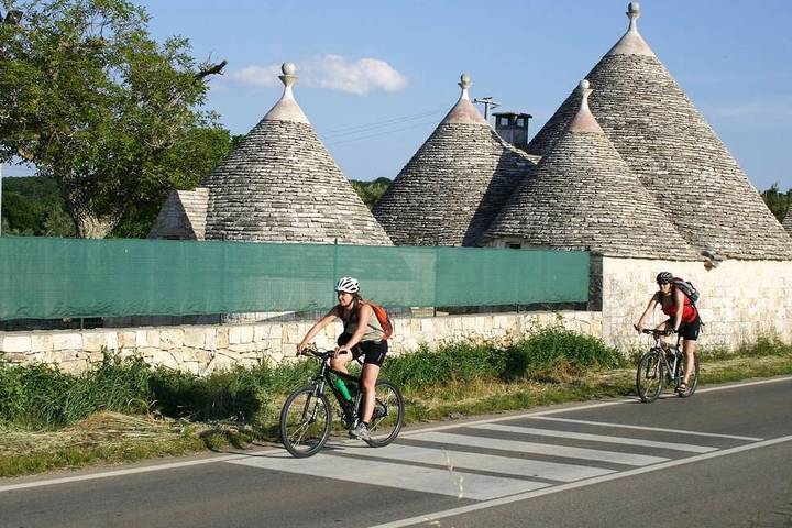 10 Best Cycling & Bike Tours in Italy 2025/2026 - TourRadar