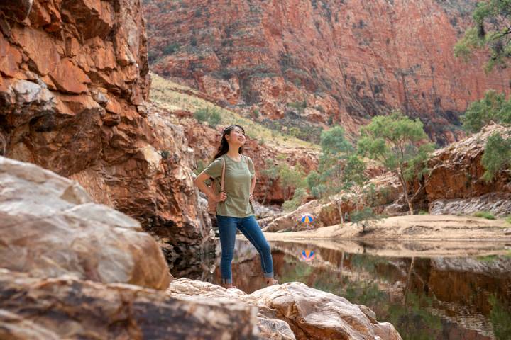 4 Day Red Centre Uluru to West MacDonnell 4WD Tour - to/from Alice ...