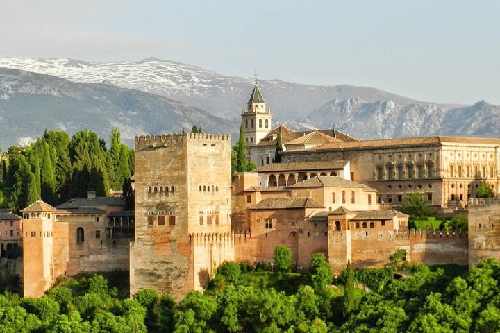 10 Best Fully Guided Tours in Spain 2025 - TourRadar