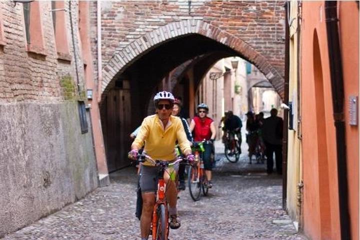10 Best Cycling & Bike Tours in Italy 2025/2026 - TourRadar