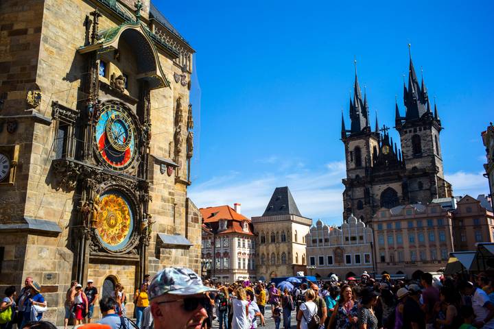 10 Best Coach / Bus Tours in Europe 2025/2026 - TourRadar